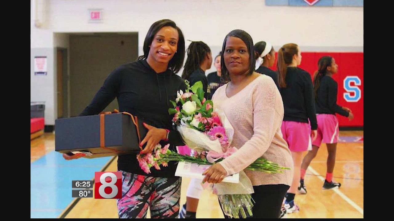 “Breast Cancer Awareness Night” has extra meaning for Sun’s Jasmine ...