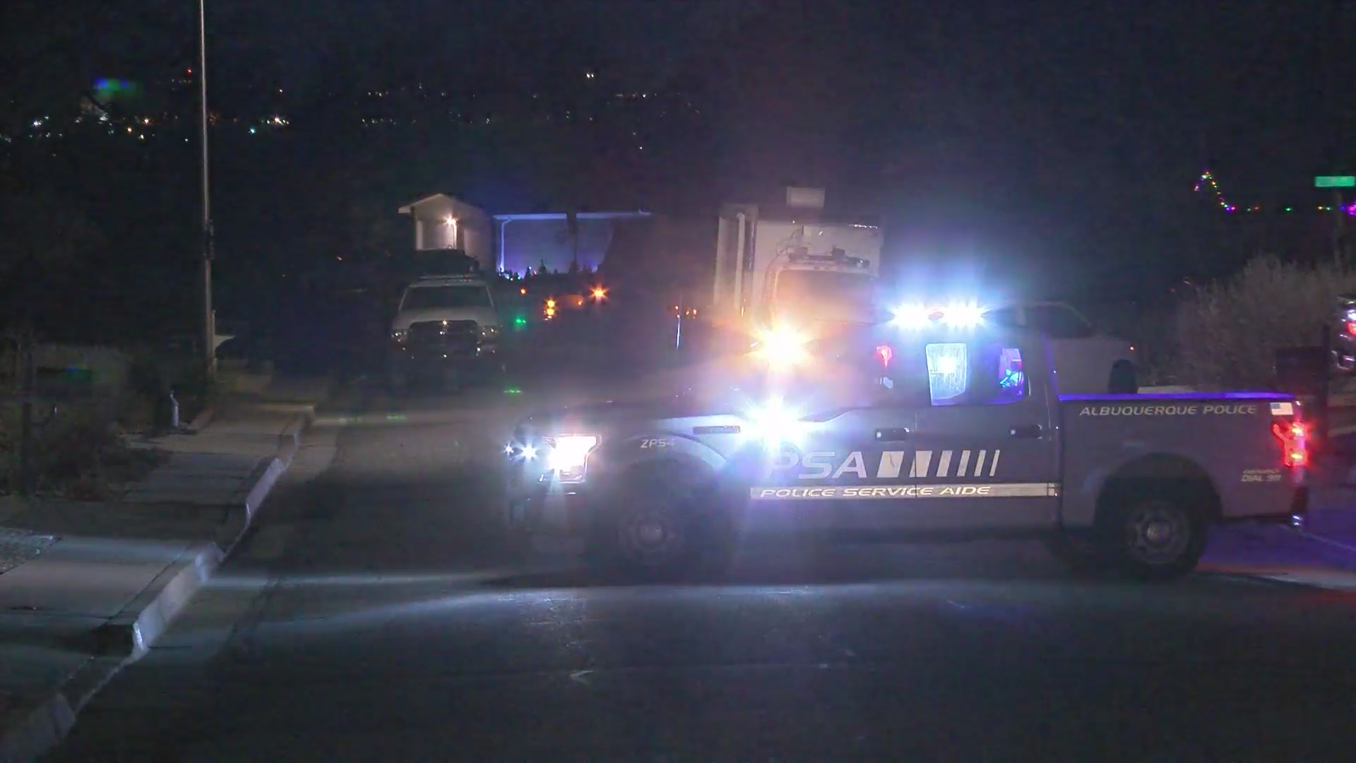 APD responds to SWAT situation in northeast Albuquerque – KRQE NEWS 13 ...