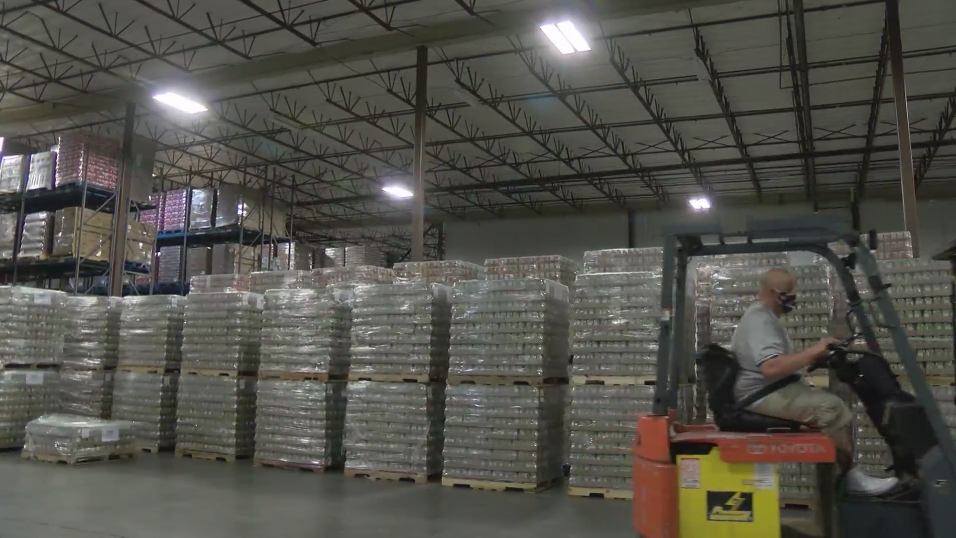 Roadrunner Food Bank assists with delivery of food donations to Navajo ...