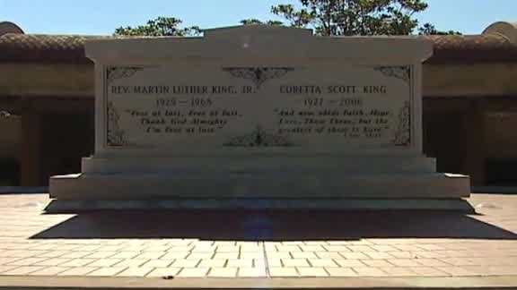 Martin Luther King tombstone in Atlanta – WFLA